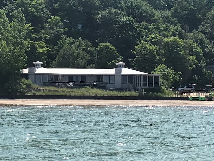 Amazing Lakefront Home - Houses for Rent in Covert, Michigan, United ...