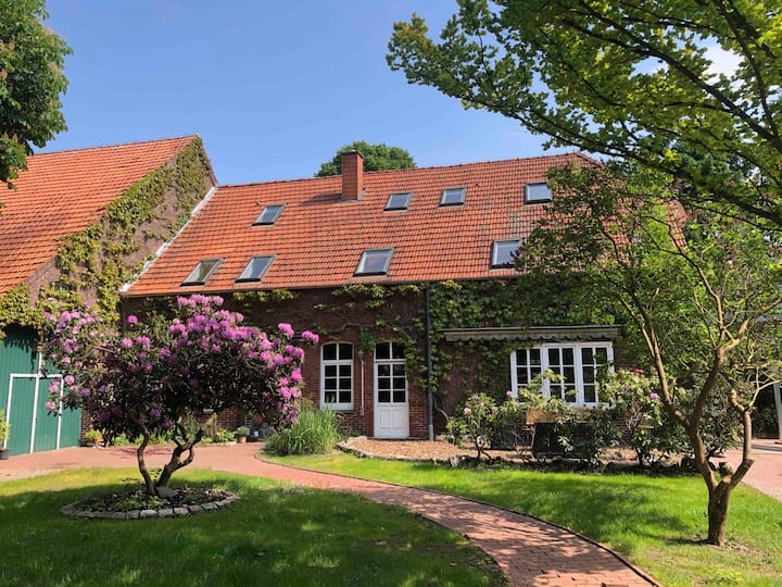 Friesenstube Vacation Rental - Vacation homes for Rent in Zetel ...