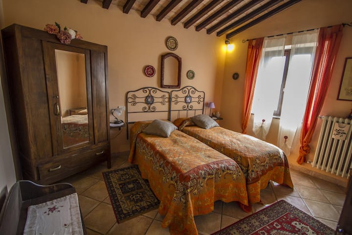 B&b Il Vecchio Ulivo - Cam.maraiolo - Bolsena