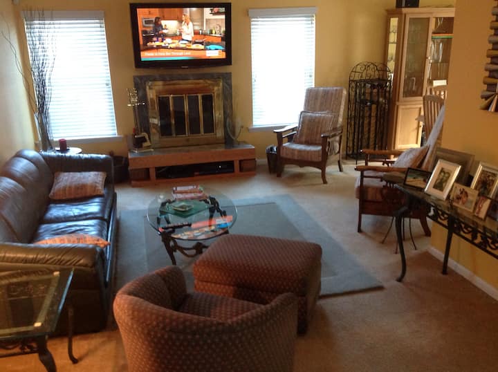 Contemporary Eastport 2 Bedrooms - Annapolis, MD