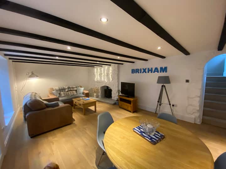 Smugglers Cottage…harbour Area, Parking & Rooftop - Brixham