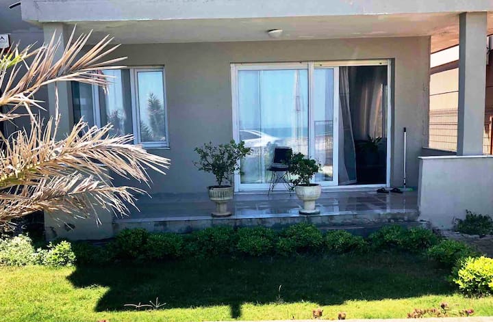 Denize Sıfır Ve Bahçeli Huzur Yuvası - İzmir