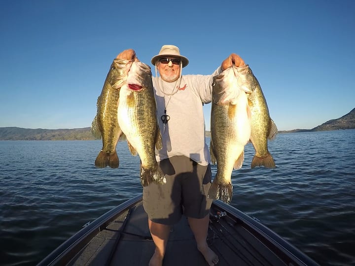 Fisherman’s Paradise! Great Location & Views! - Clearlake, CA