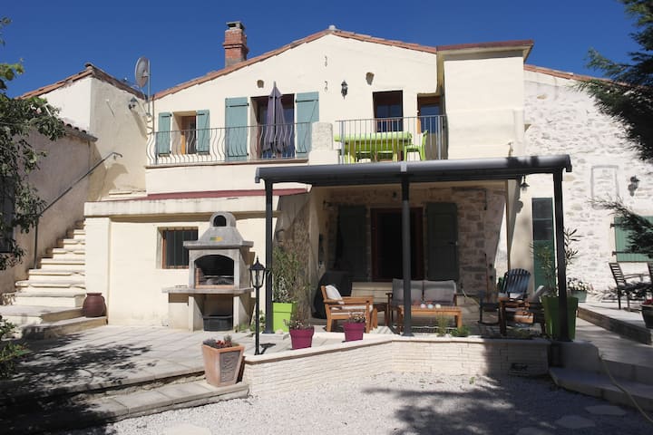 Au Coeur Du Pic Saint Loup En Languedoc - Claret