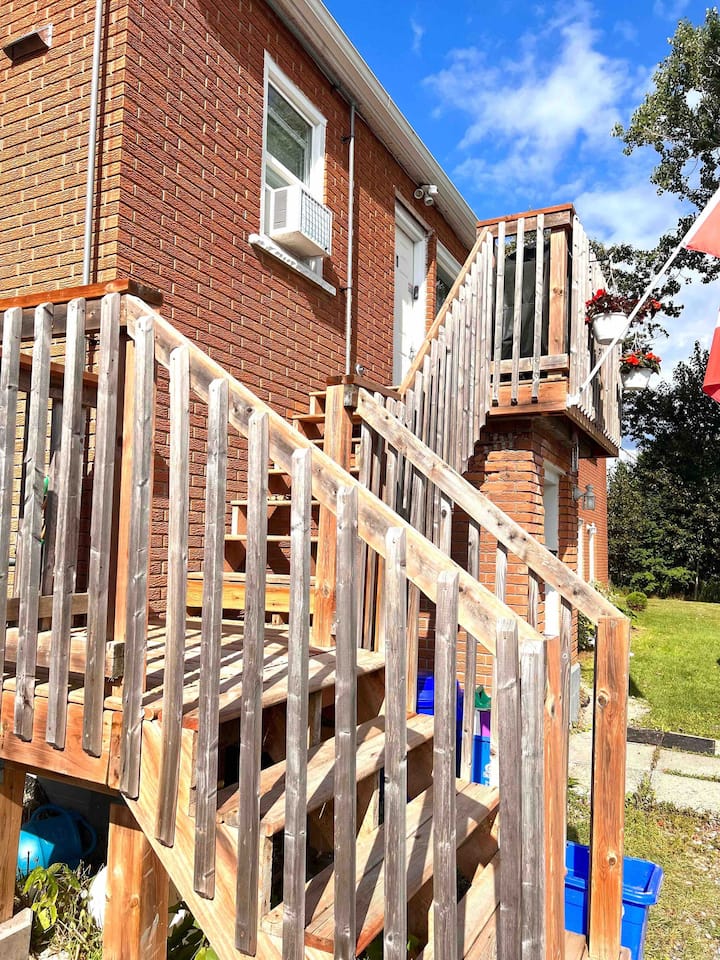 One Bedroom Apt Close To Lake, Parks, And Vale. - Greater Sudbury