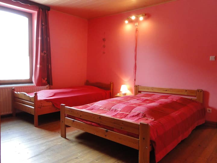 Chambres D'hôtes Des Ardennes. Chambre Familiale - Daverdisse