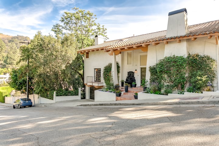 Mediterranean Home In Beverlyhills With A View - Los Angeles, CA