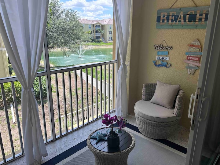 Glamorous Fort Myers Getaway!  Condo Resort Style! - Fort Myers, FL