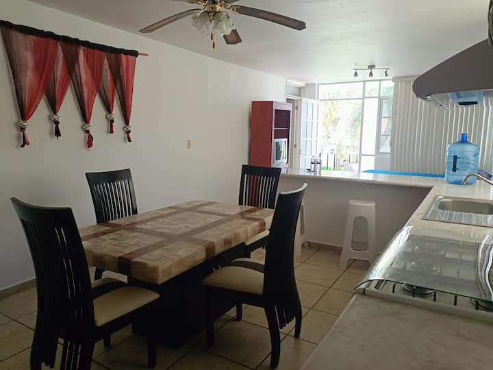 Departamento Con Baño Privado Para 5 Personas - Celaya