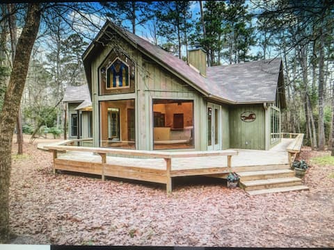 Holly Lake Ranch Vacation Rentals & Homes - Texas, United States | Airbnb
