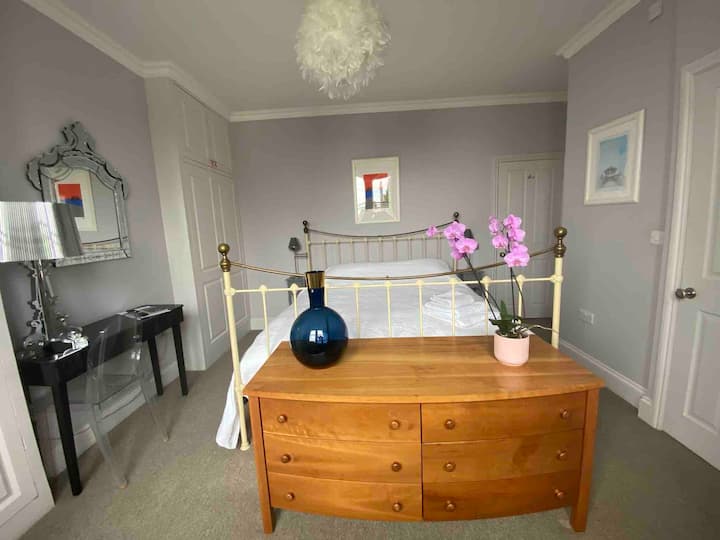 Stylish Room With En Suite & Super Kingsize Bed - Brighton