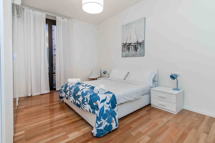 Modern & Cozy Apartment Near Porta Genova-navigli - Milan