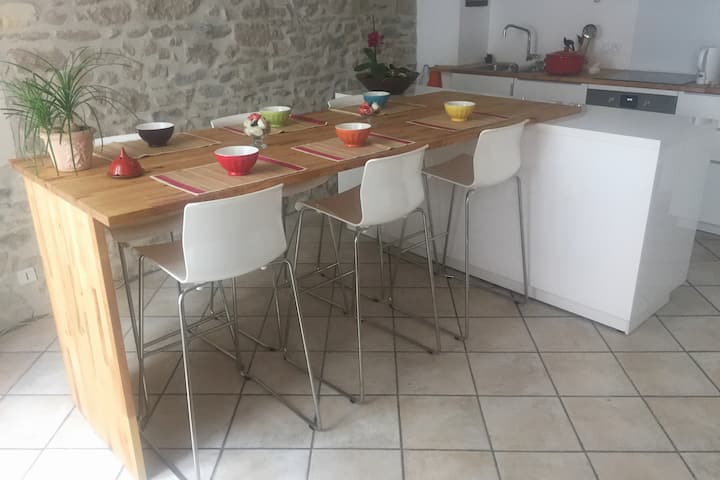 Logement De Caractère à Côté Monuments/centre - Nîmes