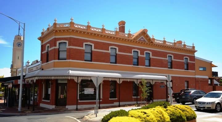 Spoil Yourself In Stawell - Stawell