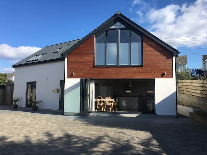 Family Home Near Porth And Watergate Bay Beaches. - Newquay