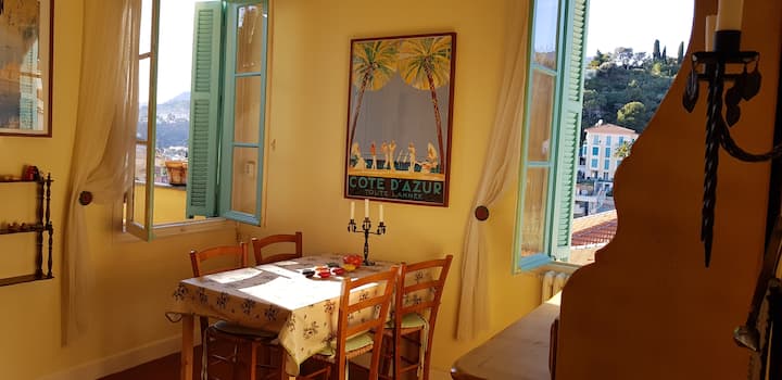 Charming Two Bedrooms Apartment With Open Views - Plage Rondelli (Menton)