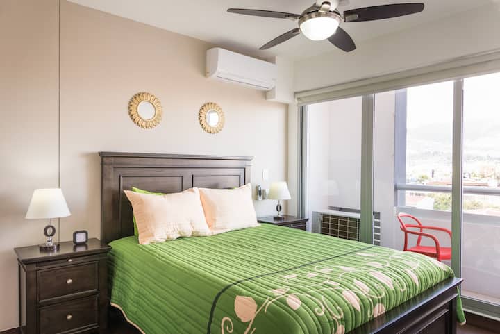 Luxury, Prime Location.  A/c  On Both Bedrooms - San José