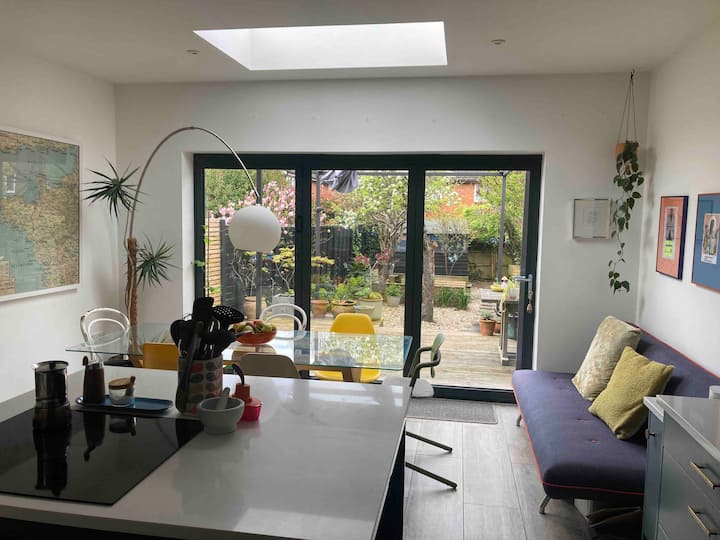 Victorian Townhouse In Leckhampton (Free Parking!) - Gloucestershire