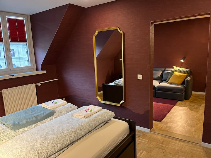 Red Apt, Old Town, 3min To Train Station - Berne