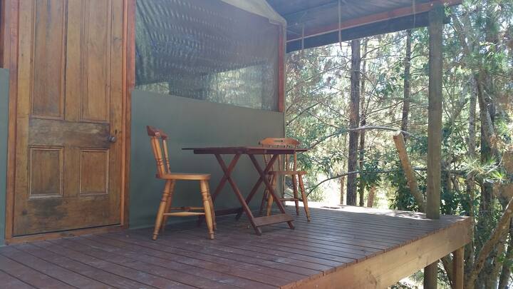 The Koi Pond Glamping  @ Mountview Farm Escape - Victoria Bay