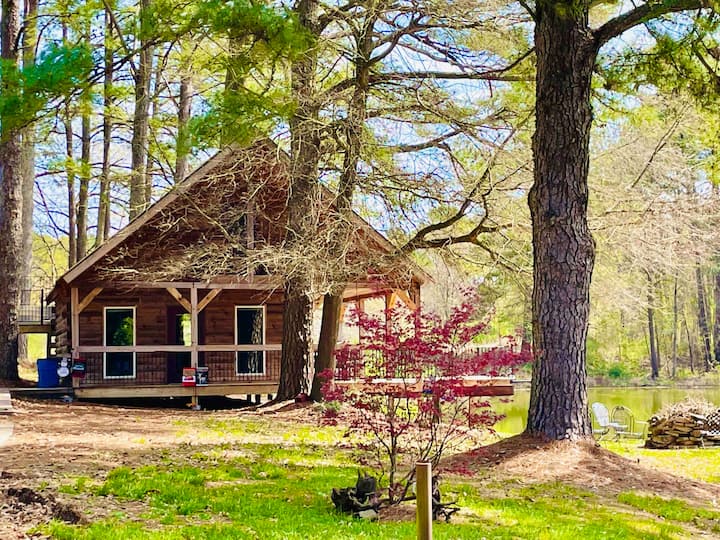 Lakeside Cabin Free Wi-fi Parking Gated - Chatsworth, GA
