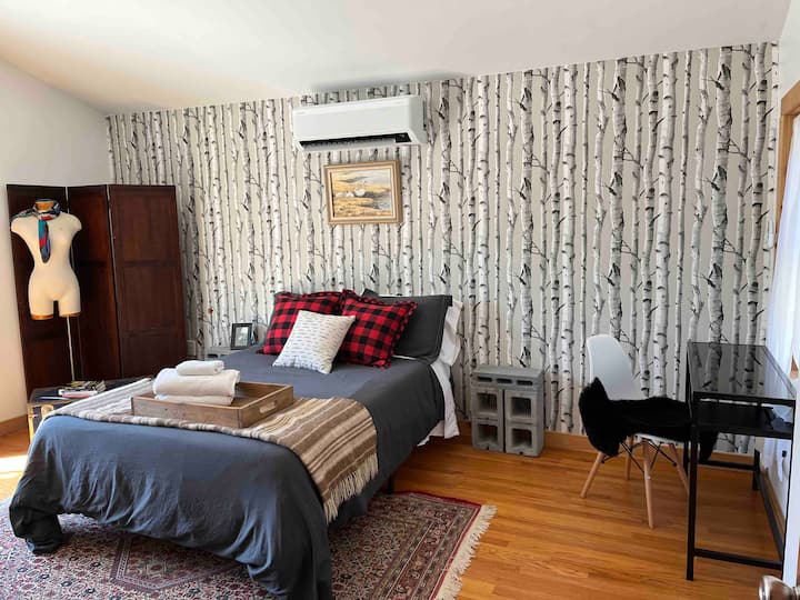 The Hudson Hideaway_est 2017 - Hudson, NY