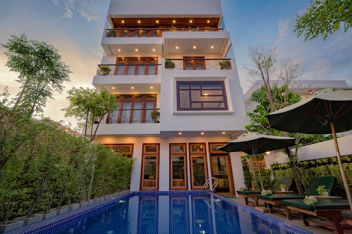 Private Villa - 11 Rooms + Swimming Pool + Parking - Cambodge