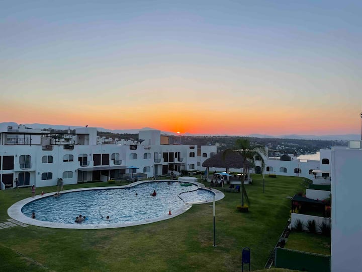 Casa En Tequesquitengo Con Acceso Directo Al Lago - Tequesquitengo
