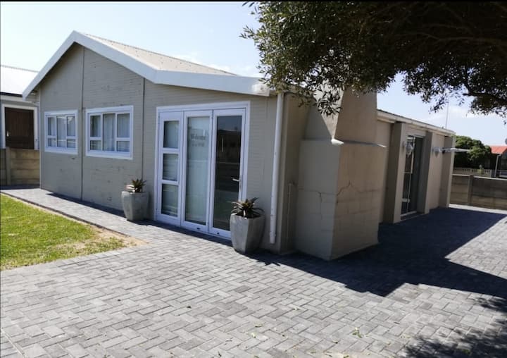 Ons Strandhuisie N5 In Pearly Beach Resort - Pearly Beach