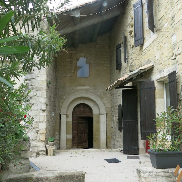 Le Logis Près De L'église - Sauveterre