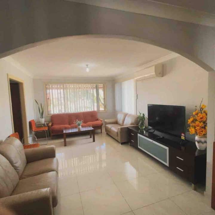 Entire 3 Bedrooms House Cabramatta W., Sydney 2166 - Fairfield