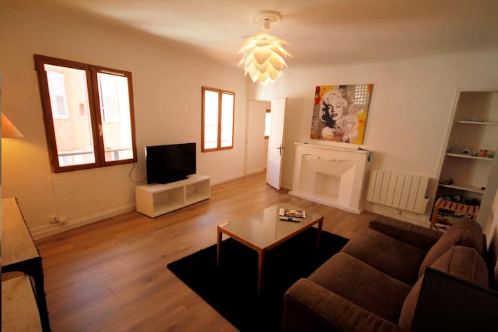 4p76m2 Centre Histo Grasse Rue Très Touristique - Grasse