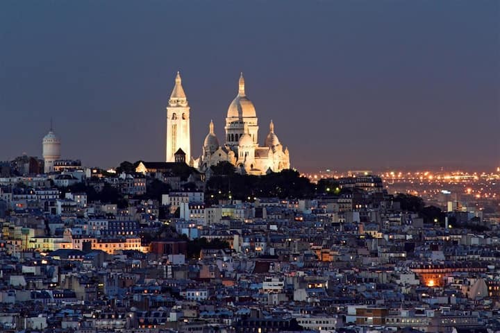 Vue Incroyable Sur Montmartre Et Le Sacré Cœur - Paris