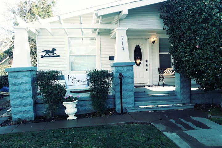 Lodi Cottage  ~Your  Private Retreat - Lodi, CA