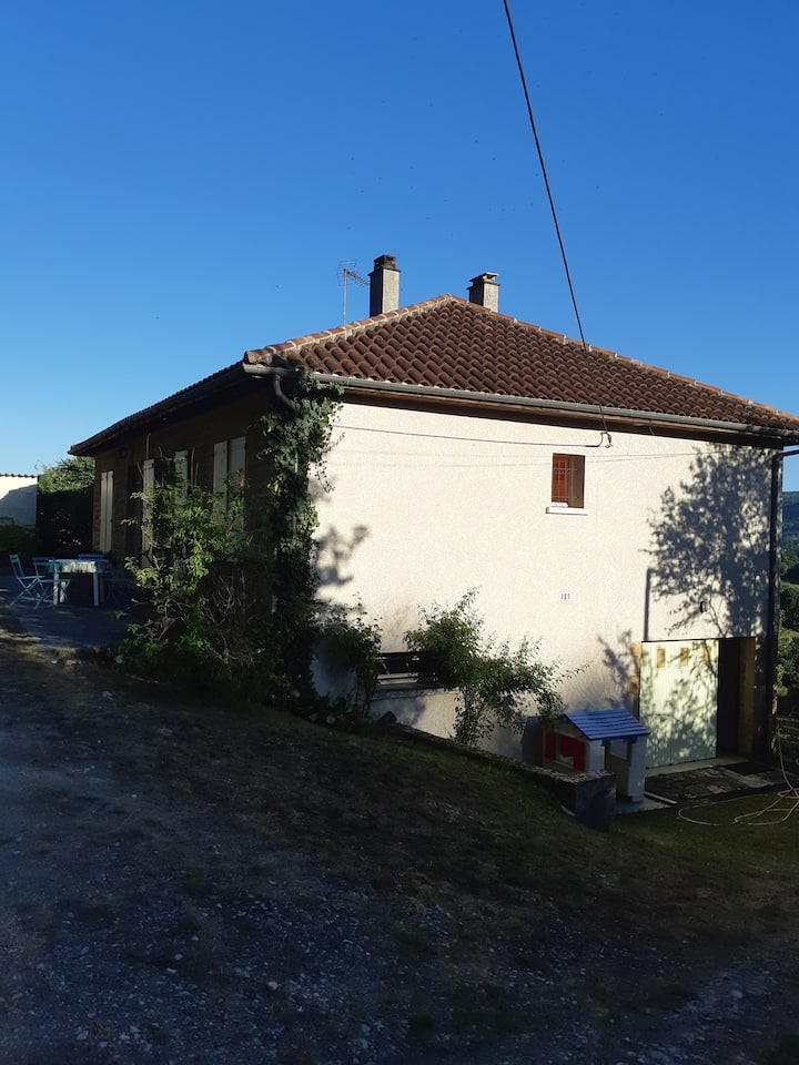 Les Coteaux De Planèze,  Studio Semi Indépendant - Bretenoux