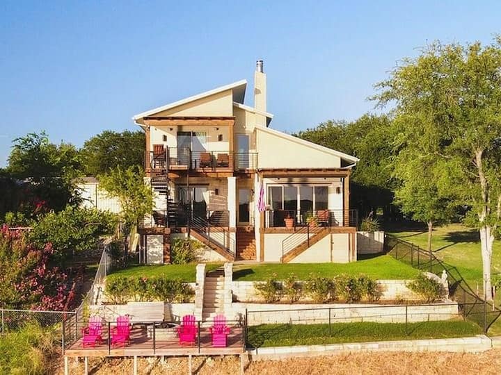 Luxury Lakehouse On Lake Whitney - Lake Whitney, TX