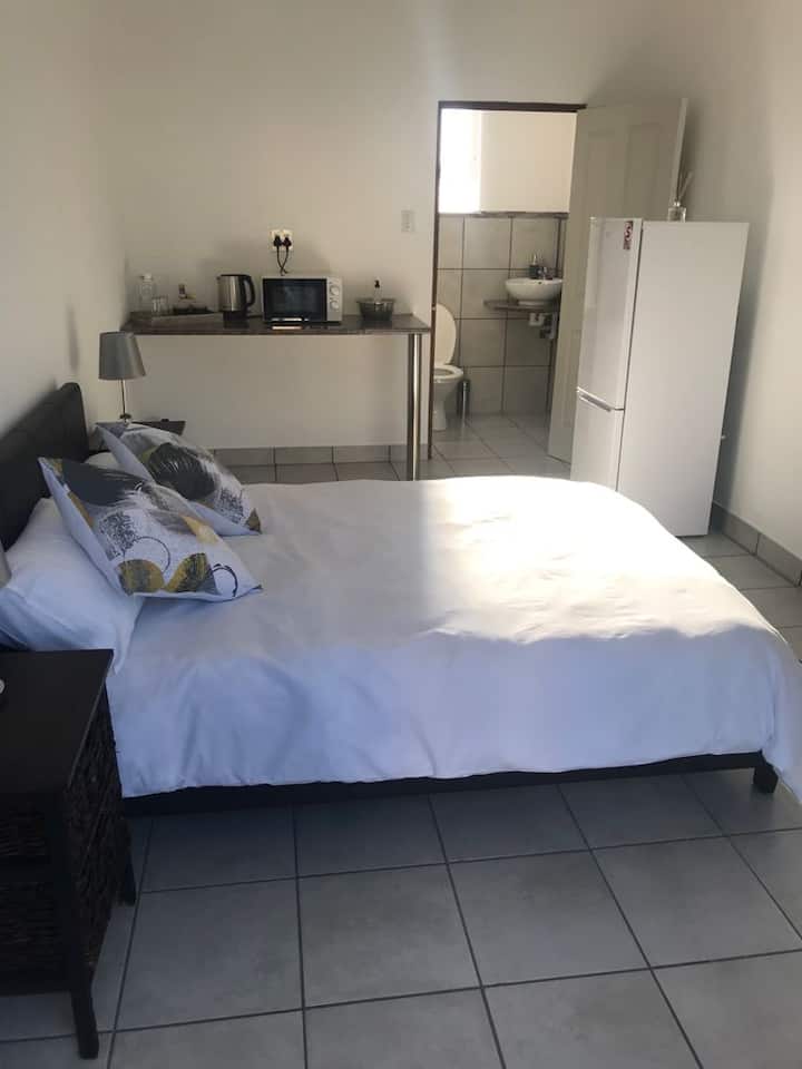 Sleep On 7 Guest Room - Cradock