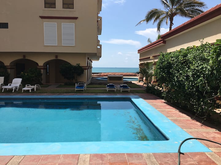 Departamento Recién Remodelado Frente Al Mar - Mazatlán