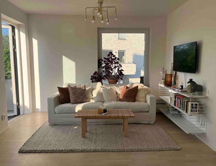 Fridfullt Boende Nära Stadens Puls - Stockholm