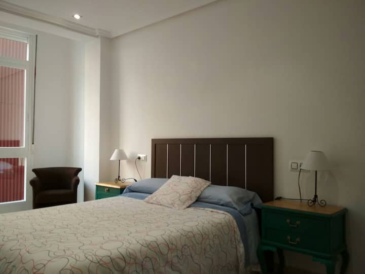 Flat * Train Station * Wifi - Ourense