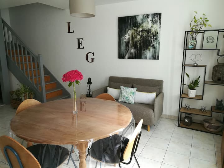Très Beau Logement Indépendant
En Centre-ville - Saintes