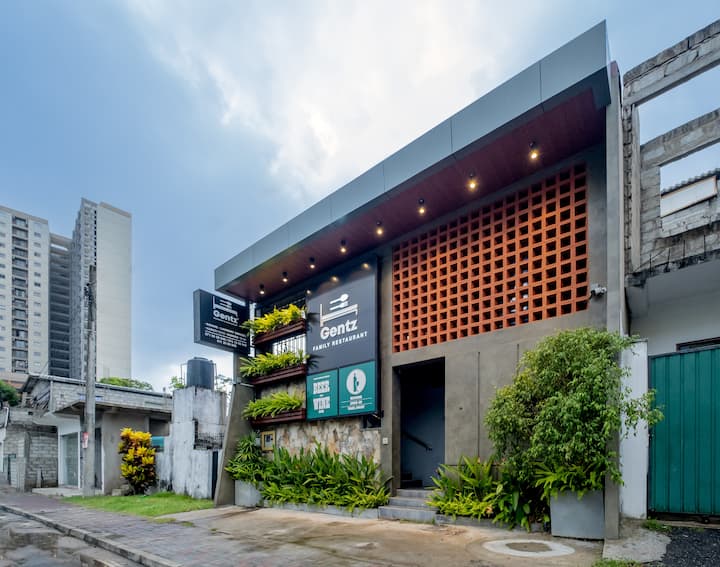 Gentz Residency And Restaurant - Colombo