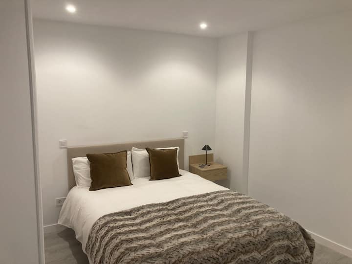 Apartamento Silencioso En El Centro De Madrid - Madrid