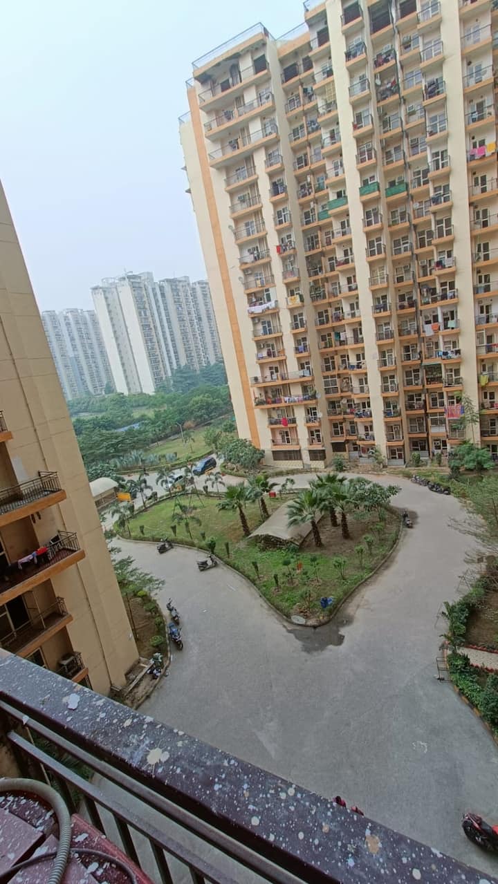 No Rules Accommodation Sector 75 - Noida