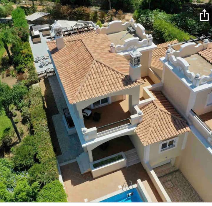 5 Bed End Townhouse, Wifi, Private Plunge Pool - Algarve