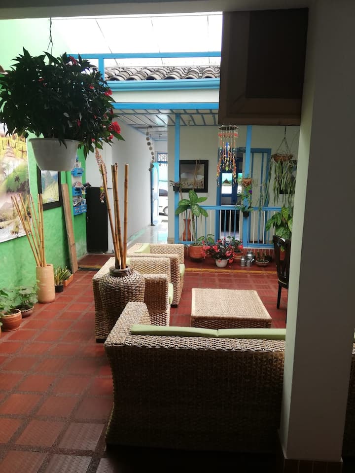 Habitación Baño Privado, Hostal Bosque De Niebla - Salento