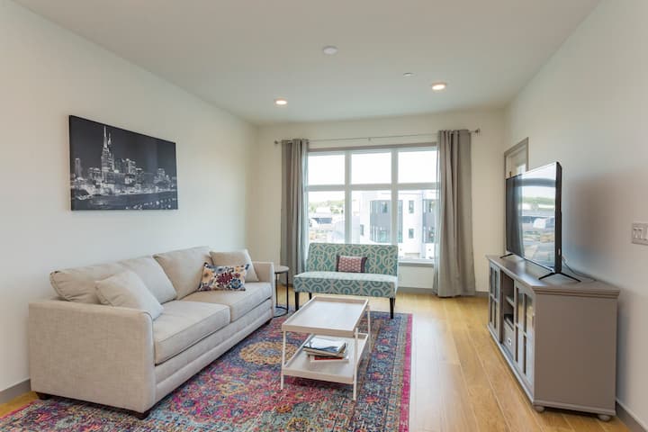Great Location! Start Here & Explore Nashville! - Nashville, TN