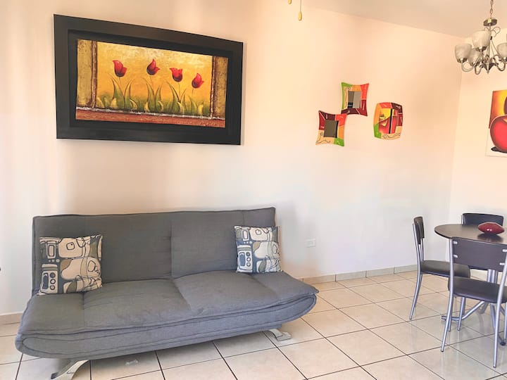 En El Corazón De La Paz, A 5 Cuadras Del Malecón - La Paz