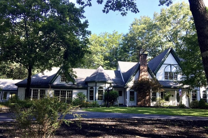 Fairweather Knoll/whole Meet And Weekly Discounts - Saratoga Springs, NY