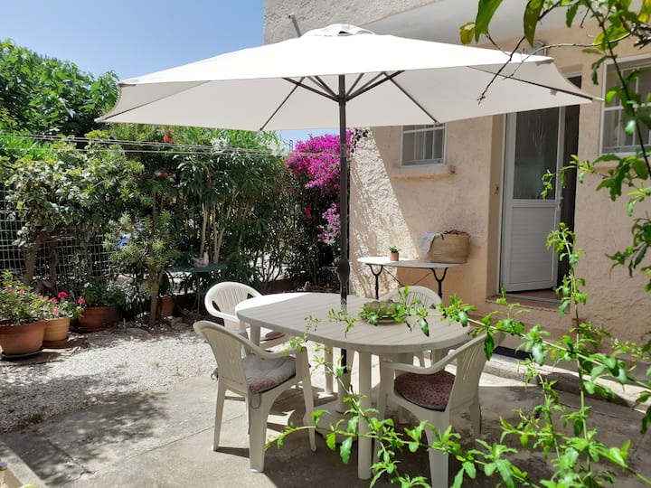 Charmant T2  Climatisé, Jardins Et Parking Privé - Six-Fours-les-Plages
